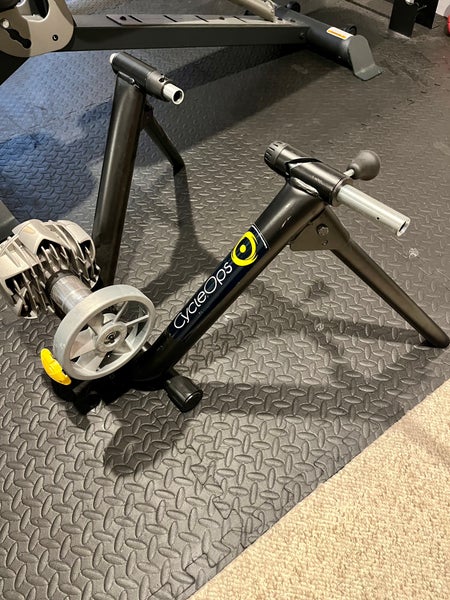 Cycle Ops Pro bike trainer | SidelineSwap | Buy and Sell on SidelineSwap