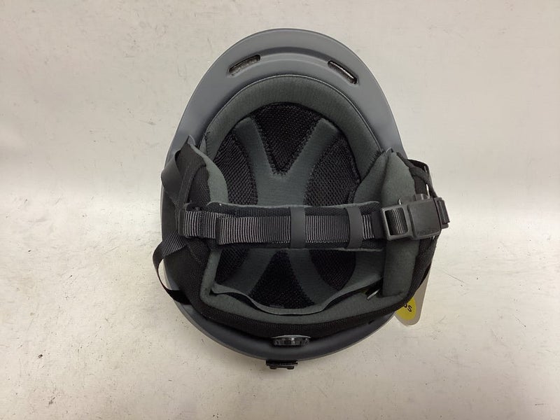 Used Glade Boundary Md Ski Helmets | SidelineSwap | Buy and Sell on ...