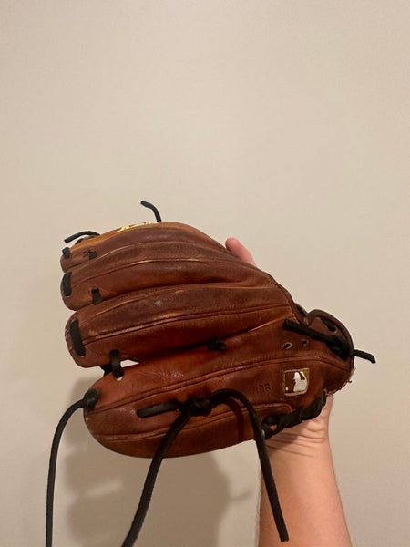 Wilson A2k Dp15 Full Relace And Recondition | SidelineSwap | Buy and ...