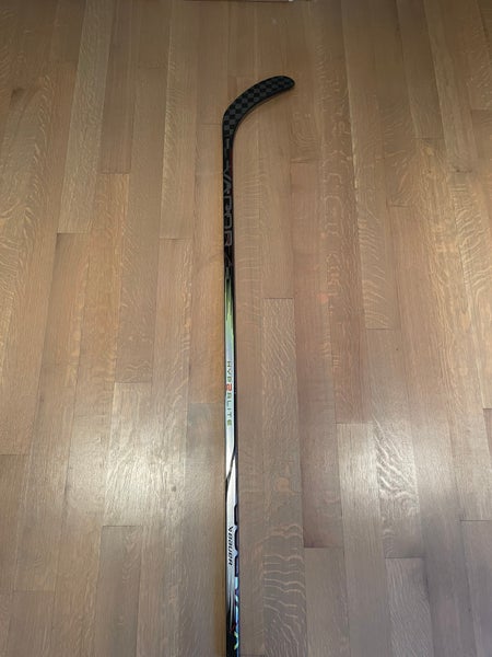 Senior Left Hand P92 Vapor Hyperlite 2 Hockey Stick | SidelineSwap ...
