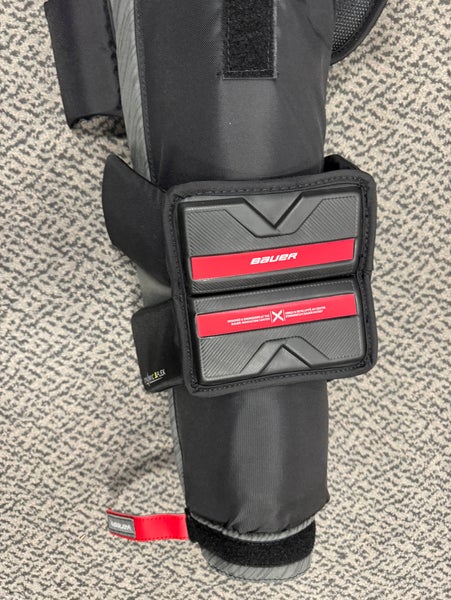 Bauer Hyperlite 2 Senior Large goal chest | SidelineSwap | Buy and Sell ...