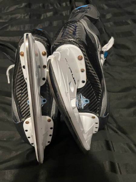 True TF9 Skates | SidelineSwap | Buy and Sell on SidelineSwap