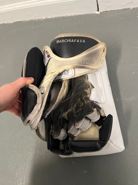 Used Regular Vaughn Velocity V5 Pro Stock | SidelineSwap | Buy and Sell ...