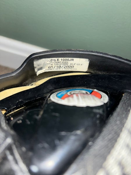 Itech Profile 1000JR Goalie mask | SidelineSwap | Buy and Sell on ...