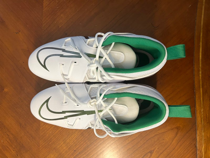 Oregon Player Exclusive Nike mens Alpha Menace Pro Football Cleat. Size ...