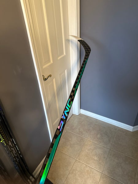 Senior Right Handed P90T Nexus 2N Pro dressed as green sync ...
