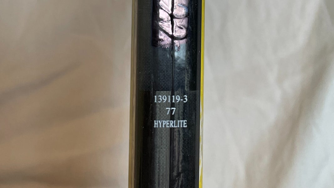 New Bauer Hyperlite Hockey Stick RH P28 Lie 6 77 Flex (Custom ...