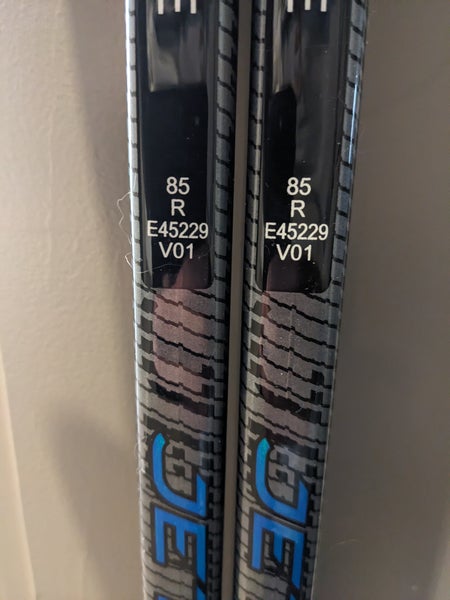 2-Pack New Pro Stock RH CCM FT6 Pro (BLUE) Hockey Sticks - 85 Flex ...