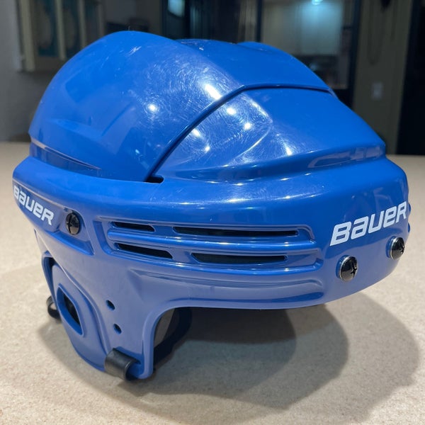 Bauer 2100 Mens Hockey helmet MEDIUM blue | SidelineSwap | Buy and Sell ...