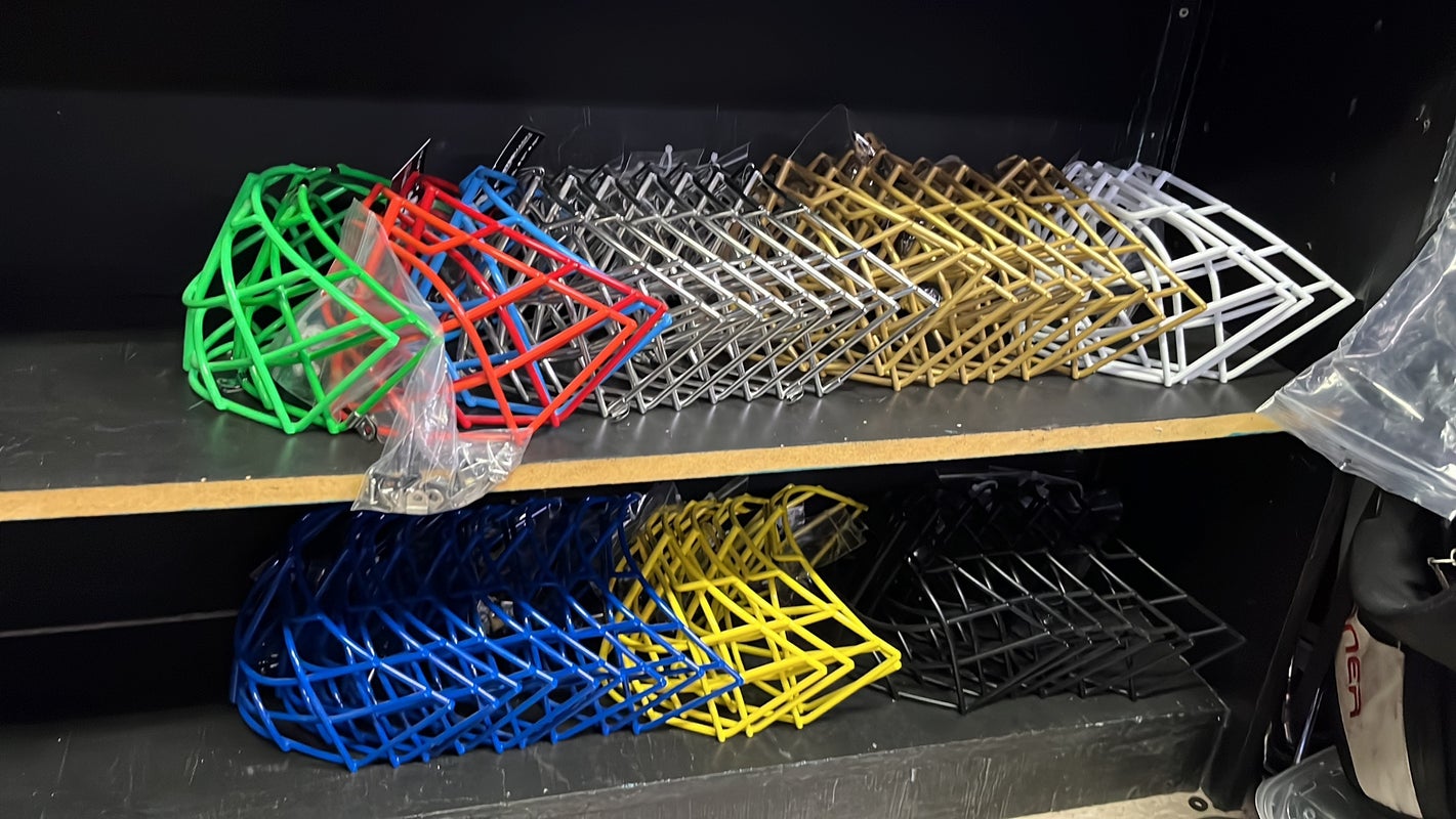 Hockey Goalie Masks | Used and New on SidelineSwap