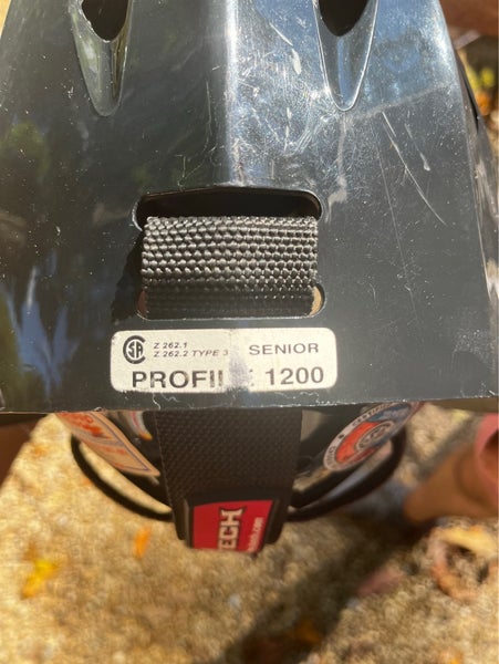 Used Itech Goalie Mask | SidelineSwap | Buy and Sell on SidelineSwap