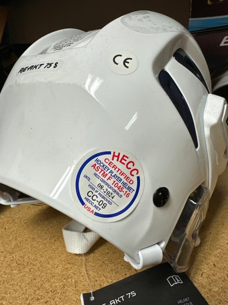 New Small White/Black highlights Bauer Re-Akt 75 Helmet | SidelineSwap ...