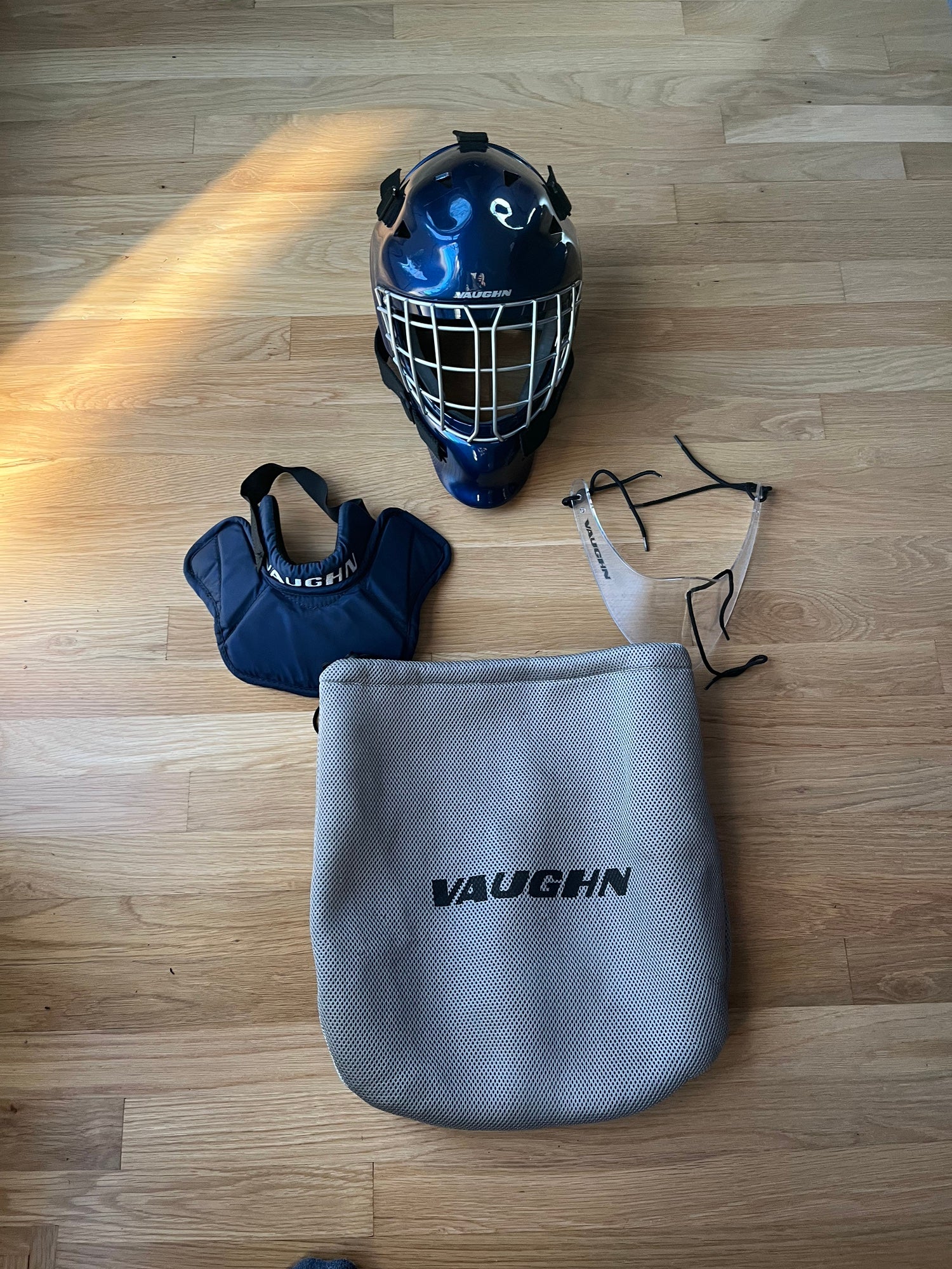 Vaughn Goalie Helmet/Mask Model VM7400 Junior - Bonus Includes Bag ...