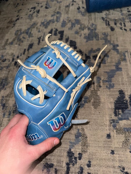 Wilson A2000 1786 11.5” Autism Speaks Model | SidelineSwap | Buy and ...