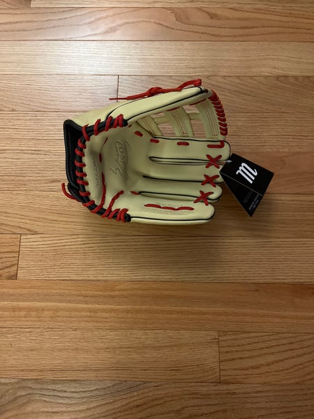 New 2024 Marucci Oxbow Series RHT 12.5” Baseball Glove | SidelineSwap ...