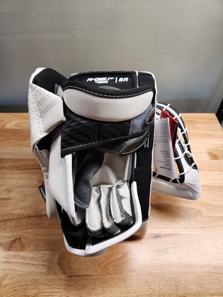 New Warrior RG6.1 E+ glove set | SidelineSwap | Buy and Sell on ...