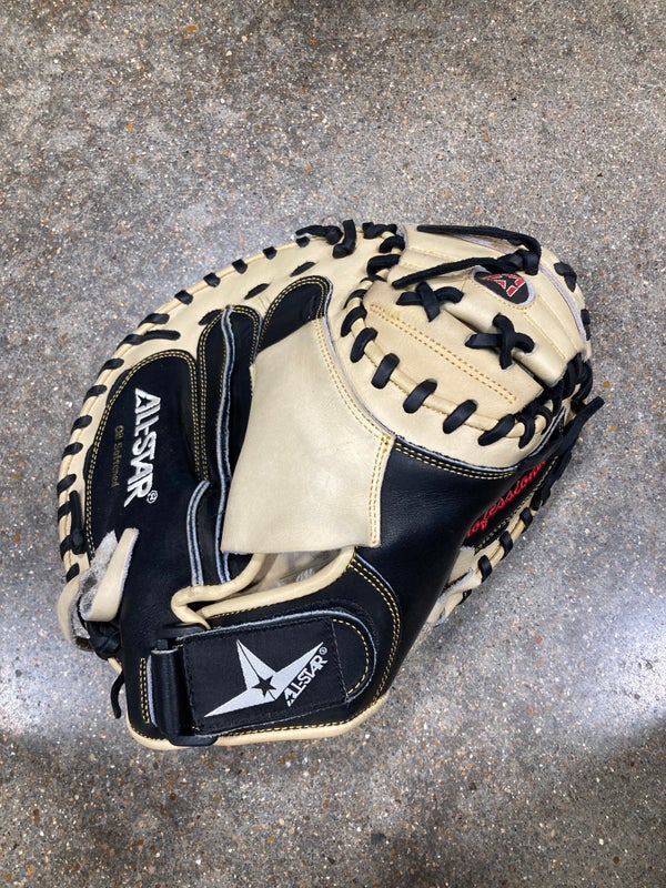 Right Hand Throw Baseball Gloves & Mitts | New and Used on SidelineSwap