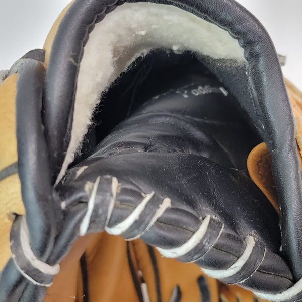 Used Nike 1100 Keystone 11" Fielders Gloves | SidelineSwap | Buy and ...