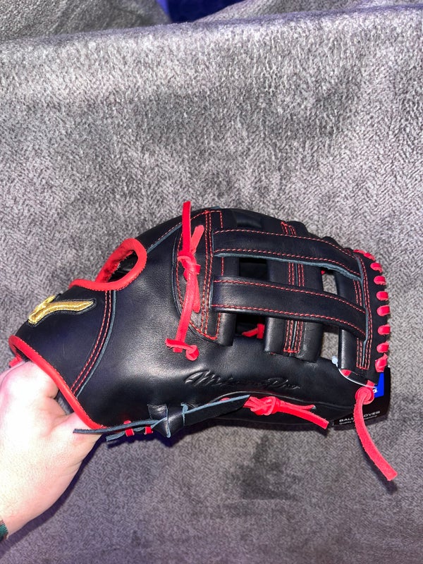 Baseball Gloves & Mitts | New and Used on SidelineSwap