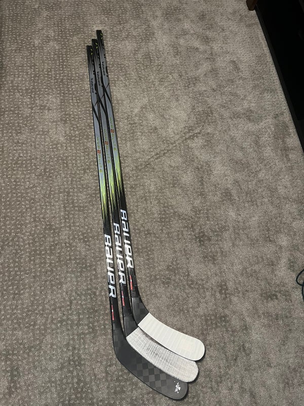 New Left Hand P92 Vapor Hyperlite Hockey Stick | SidelineSwap