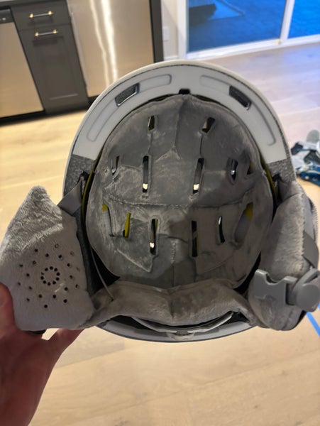 Unisex Large Smith Mirage Helmet | SidelineSwap | Buy and Sell on ...