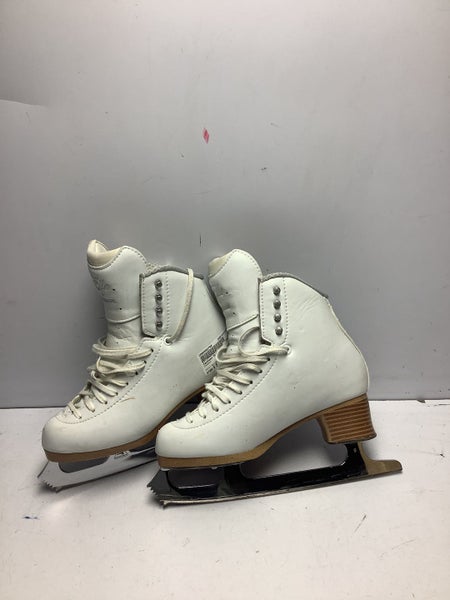 Used Jackson Elle Senior 5 Womens Figure Skates Sidelineswap