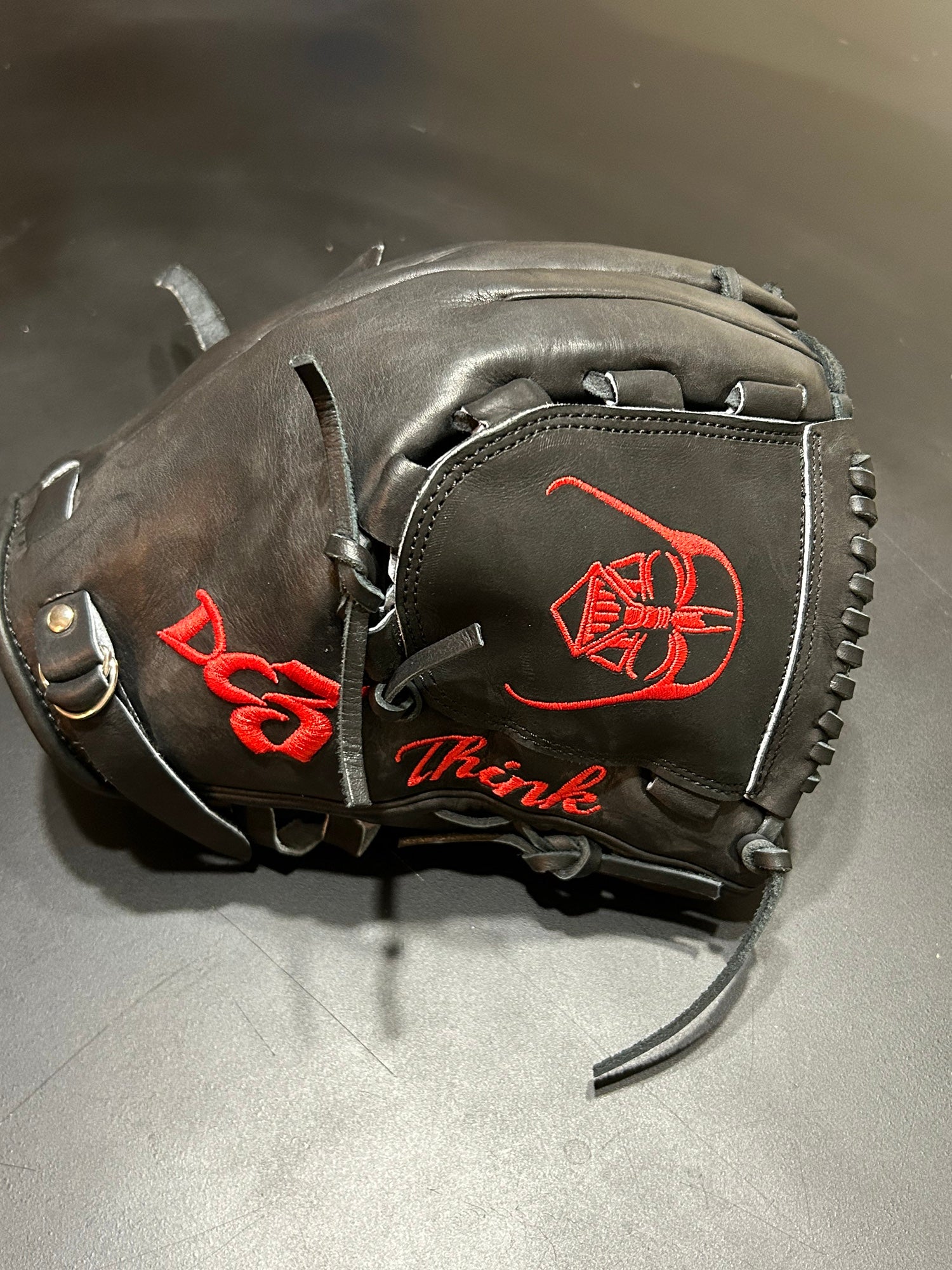 Darth Vader custom Pitching baseball glove | SidelineSwap