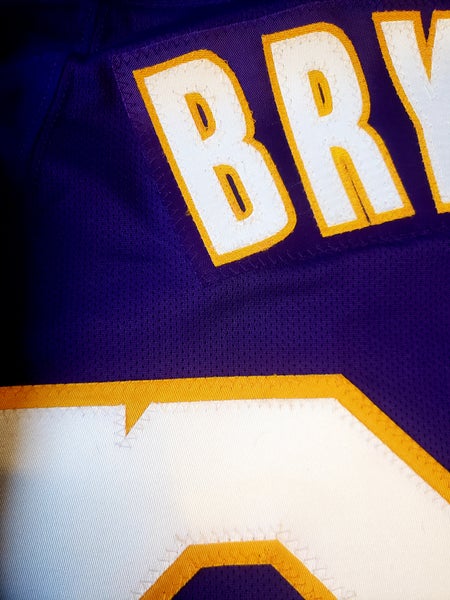 Los Angeles Lakers Kobe Bryant Hockey Jersey | SidelineSwap | Buy and ...