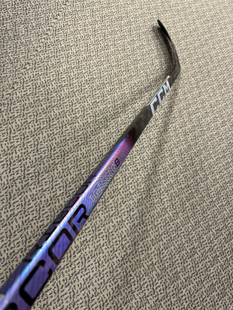 Right Handed Hockey Sticks | Used and New on SidelineSwap