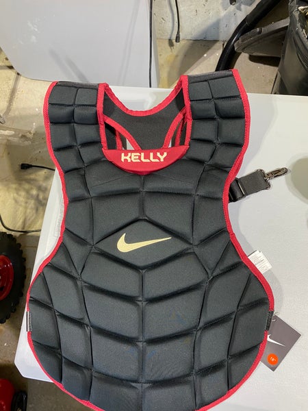 Nike catchers chest protector | SidelineSwap | Buy and Sell on SidelineSwap