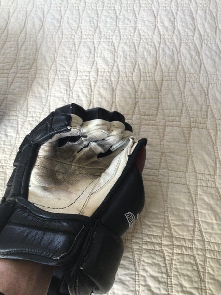 Used Bauer Supreme 5000 Gloves 13" Pro Stock | SidelineSwap | Buy and ...