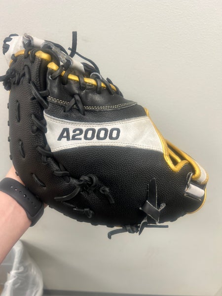 Wilson 12'' A2000 SuperSkin Series Fastpitch First Base Mitt ...