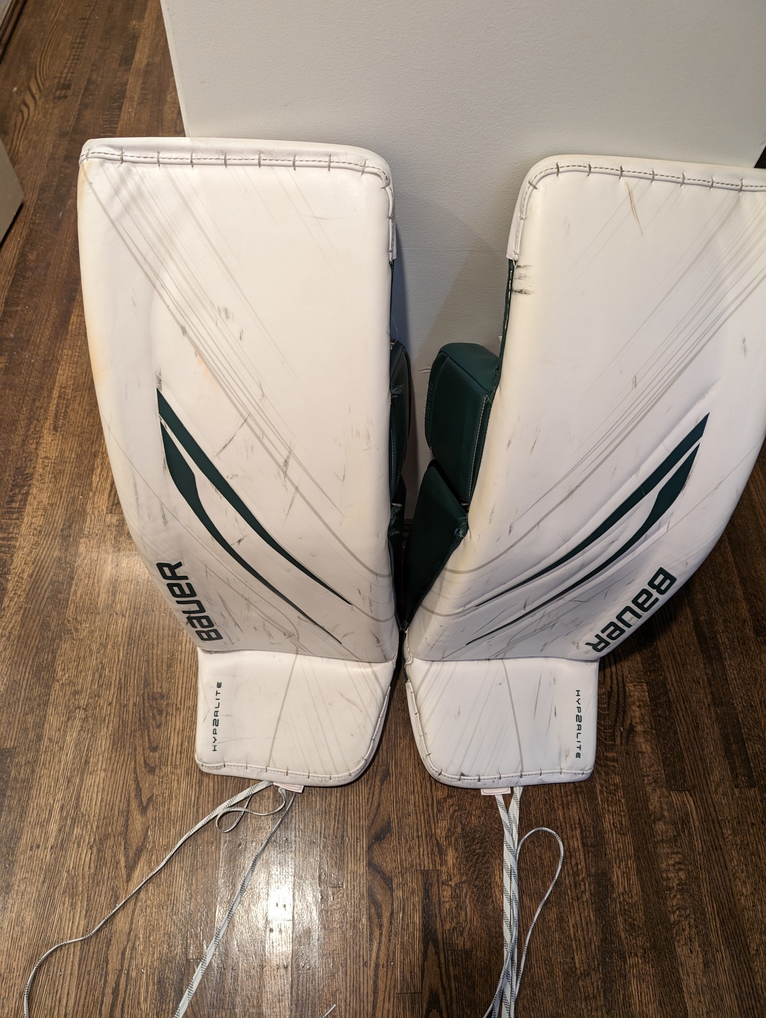 !READ DESCRIPTION! Jake Oettinger Large Bauer Pro Stock MACH Goalie Leg ...