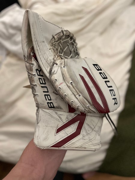 Mark Visentin Bauer Pro Stock Glove | SidelineSwap | Buy and Sell on SidelineSwap