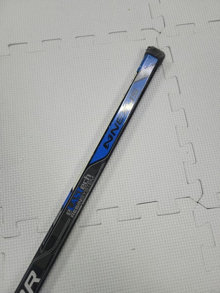 Used Bauer Nexus 1n 52 Flex Pattern P88 Junior One Piece Sticks ...