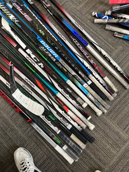 Lot of 20 Broken Hockey Sticks for Repair or Projects | Lot#Q503 ...