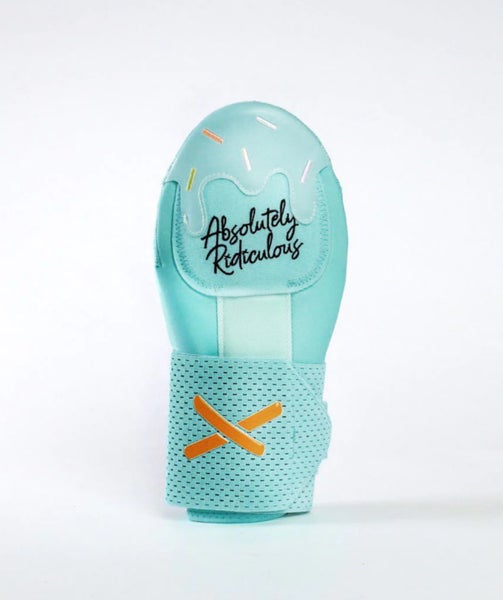 ARIA Mint Dipped Ice Cream Sliding Mitt | SidelineSwap | Buy and Sell ...