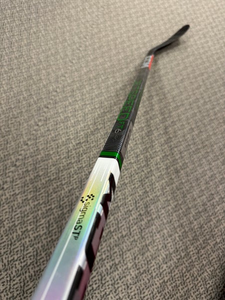 CCM Green Jetspeed FT6 Pro 65 flex P28 curve right hand stick ...