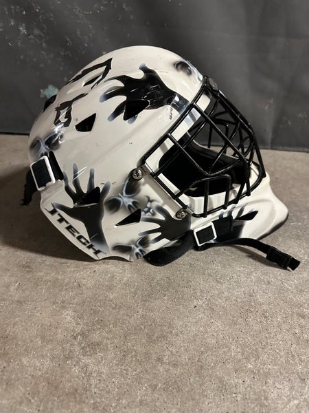 Used Itech 2500p Goalie Mask | SidelineSwap | Buy and Sell on SidelineSwap