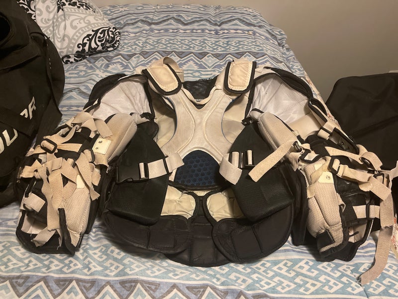 Used Large Bauer Reactor 6000 Goalie Chest Protector | SidelineSwap ...