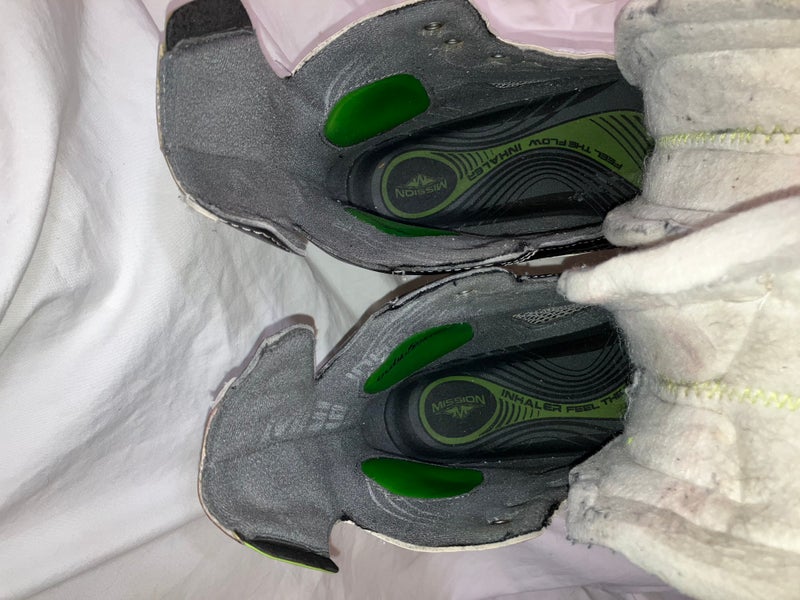Used Mission 9.5D Inhaler AC2 Hockey Skates | SidelineSwap | Buy and ...