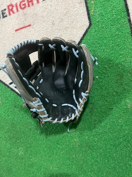 Wilson A2000 Pedroia Fit | SidelineSwap | Buy and Sell on SidelineSwap