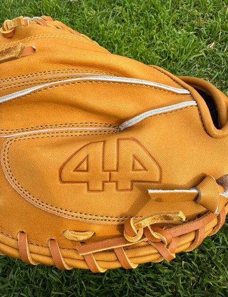 *NO TRADES* 44 Pro Signature Series Catcher’s Mitt (33”) | SidelineSwap ...