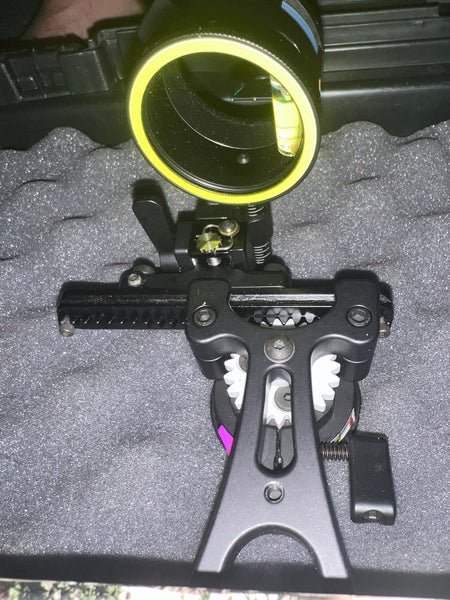 Mathew’s Halon 6 LH 70# Bow | SidelineSwap | Buy and Sell on SidelineSwap