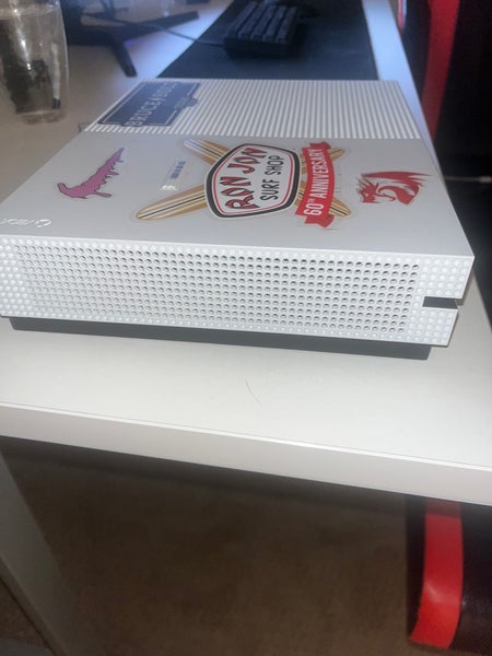 XBOX 1S FOR SALE | SidelineSwap | Buy and Sell on SidelineSwap