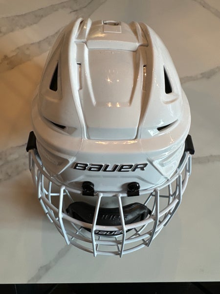 New Small Bauer Re-Akt 150 Helmet W/ XS Profile II Cage (no Box ...