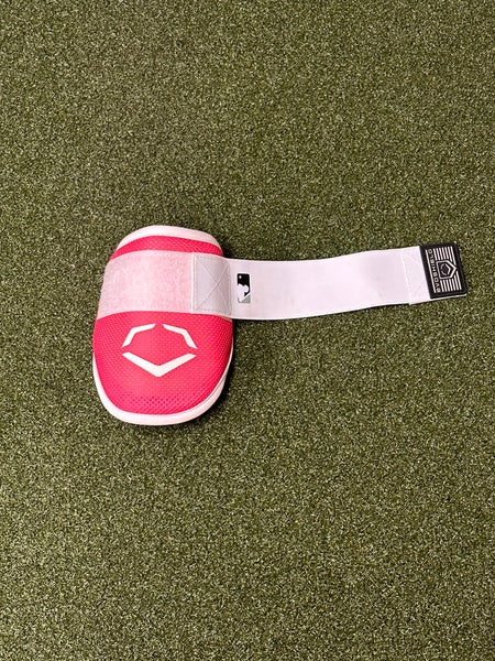 EvoShield Elbow Guard Pink (10986) | SidelineSwap | Buy and Sell on ...