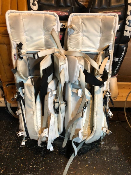 Used 34" Vaughn Regular Velocity V4 Goalie Full Set | SidelineSwap ...