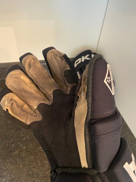 Tackla 5000 15.5" Hockey Gloves | SidelineSwap | Buy and Sell on ...