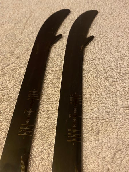 Bauer Hockey Fly-Ti Steel Runners Size 288 | SidelineSwap | Buy and ...